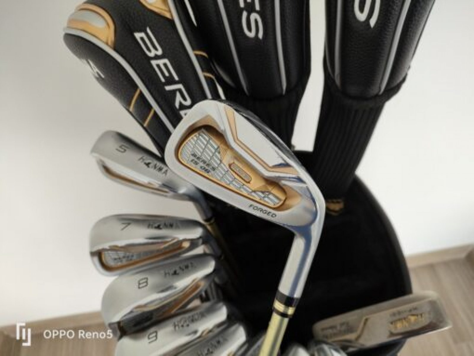 Siêu thị bán các loại dụng cụ gậy đánh chơi golf dành cho mọi golfer giá rẻ hcm